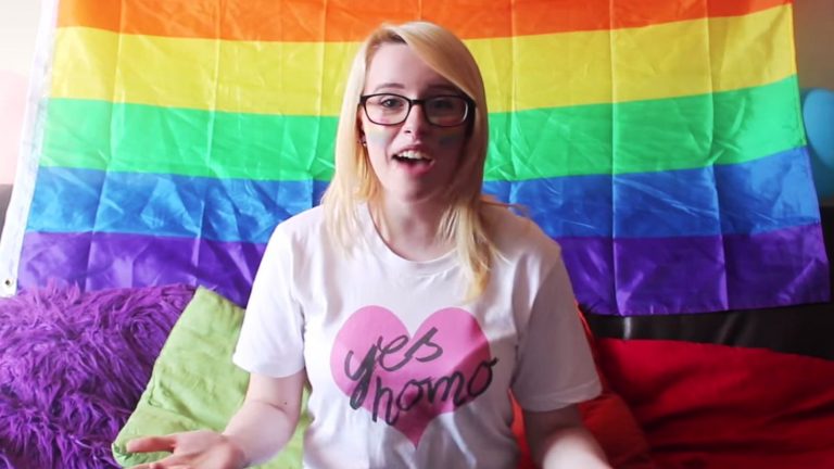 Gaysper: Los mejores memes del fantasma anti LGTB de VOX - Oveja Rosa ...